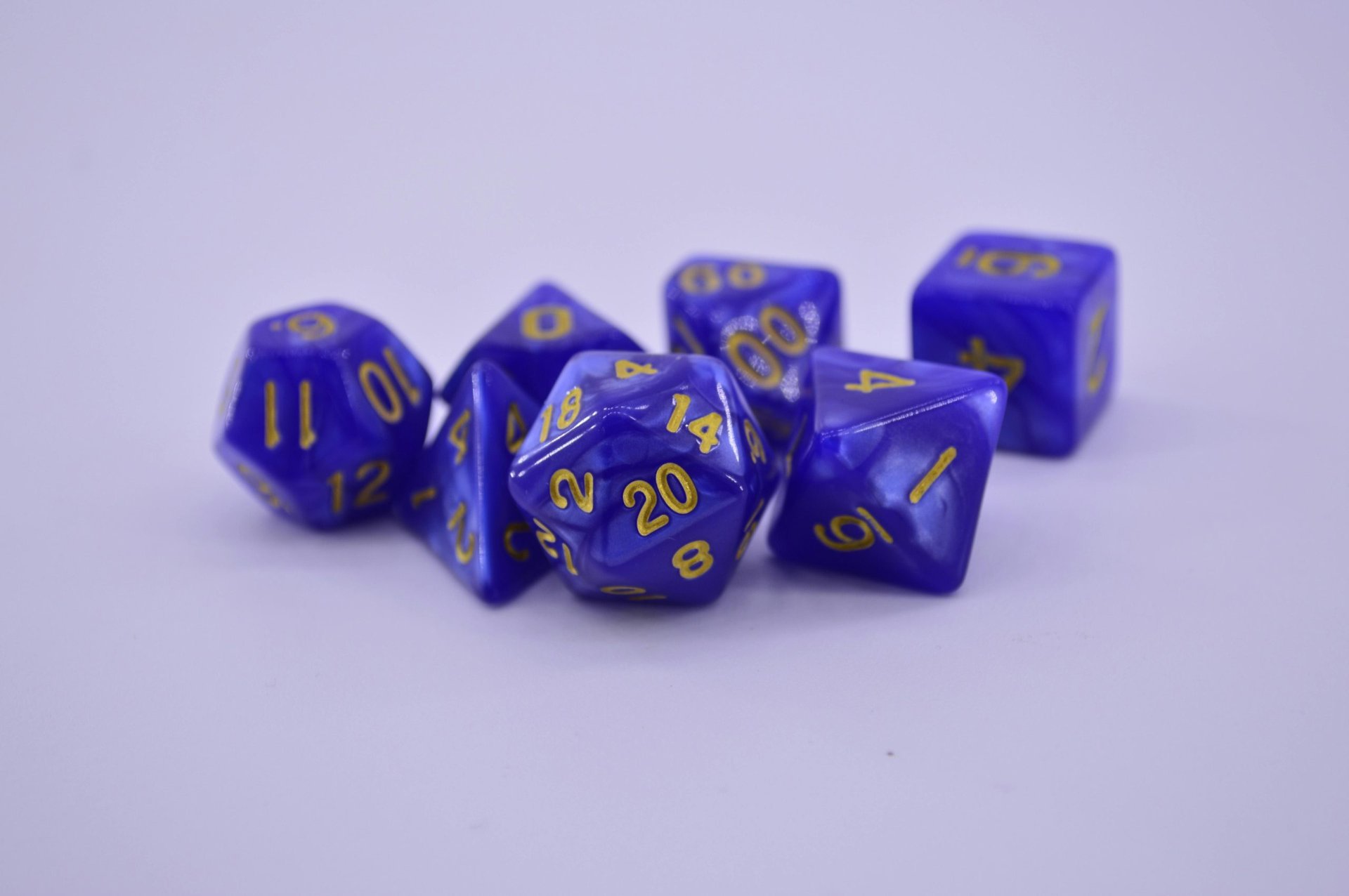 Les dés à 20 faces : astuces pour bien les choisir - Blue Moon Games